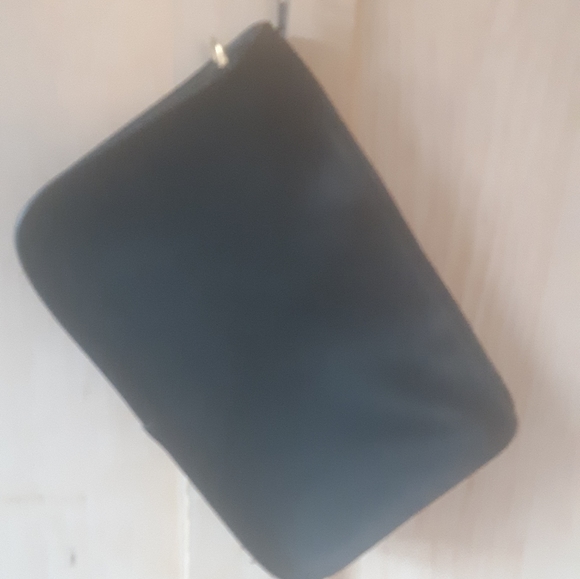 Emp Orr | Bags | Empty Orr Classic Black Leather Purse | Poshmark